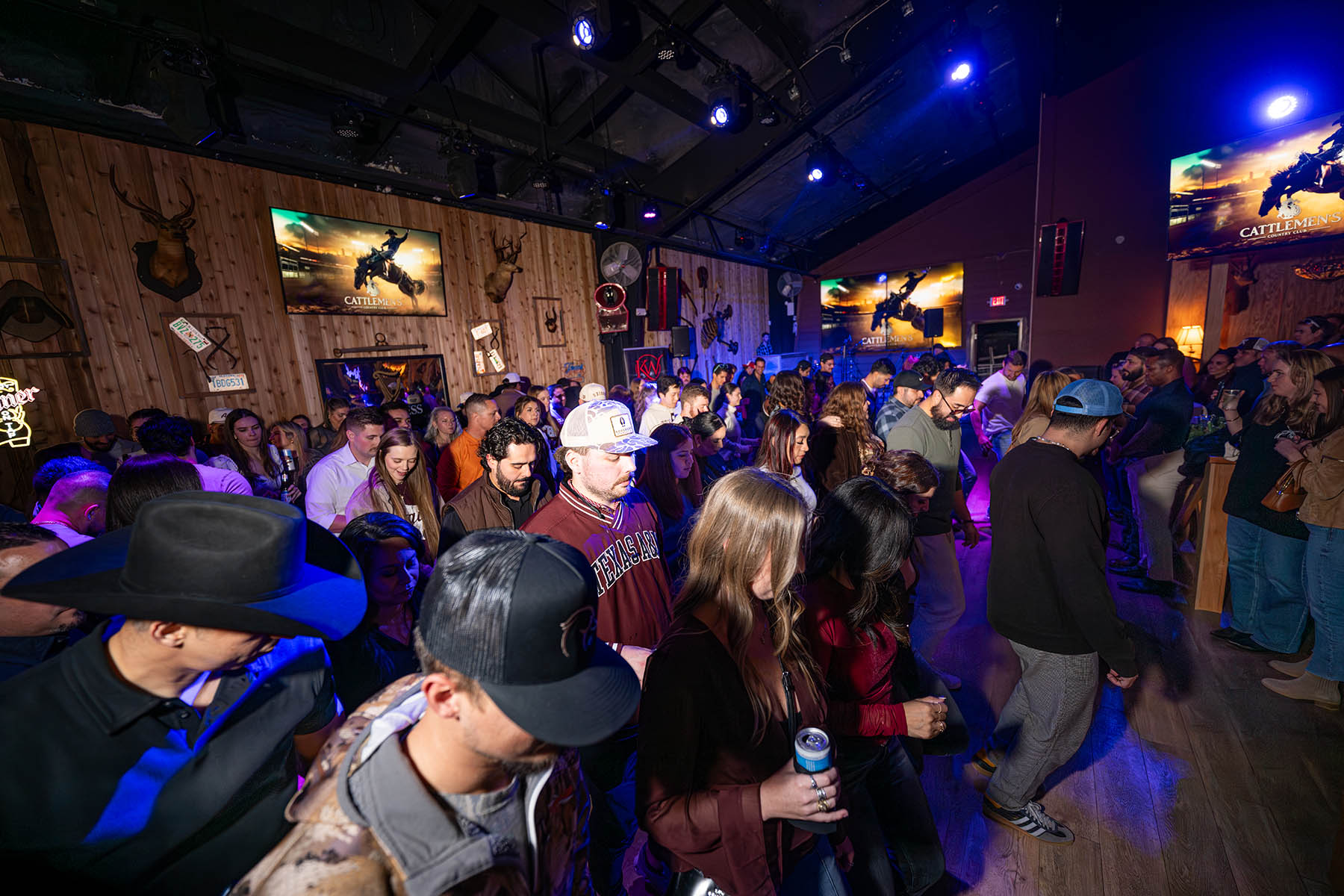 Cattlemen's Country Club | Houston Heights Country Bar - Live Music ...
