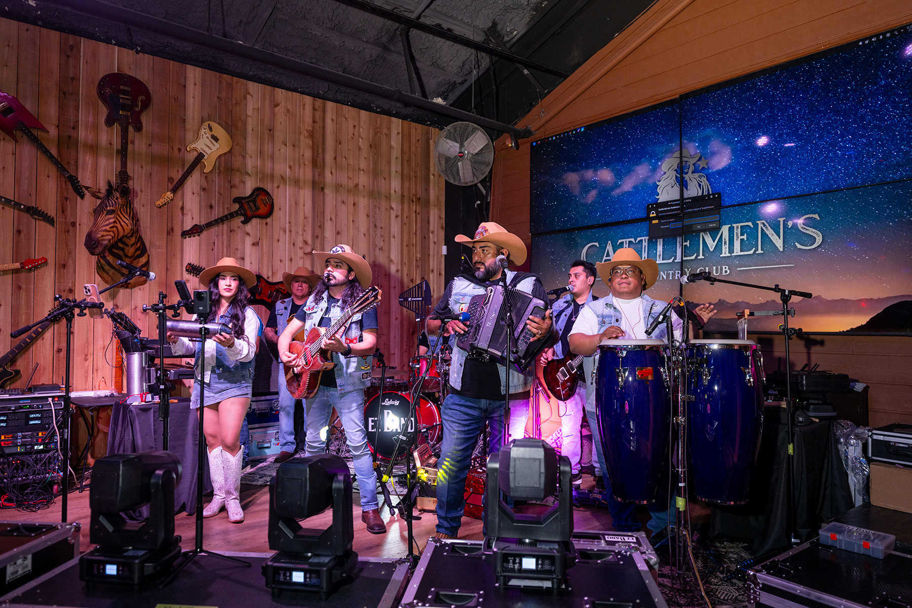 Cattlemen's Country Club | Houston Heights Country Bar - Live Music ...
